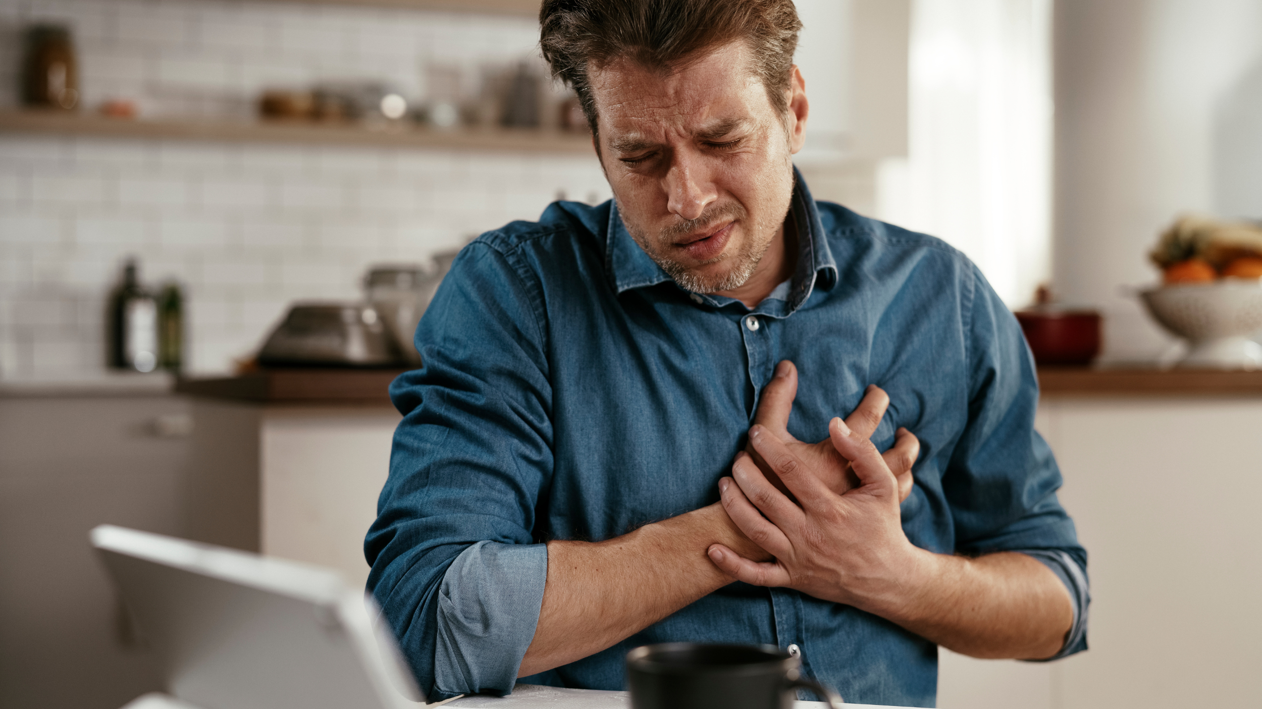 What Does a Heart Attack Feel Like? Heart Attack Signs to Know