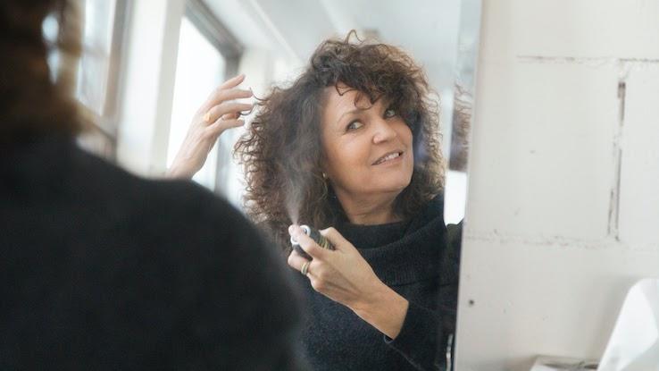 What Is Dry Shampoo, and How Does It Work?